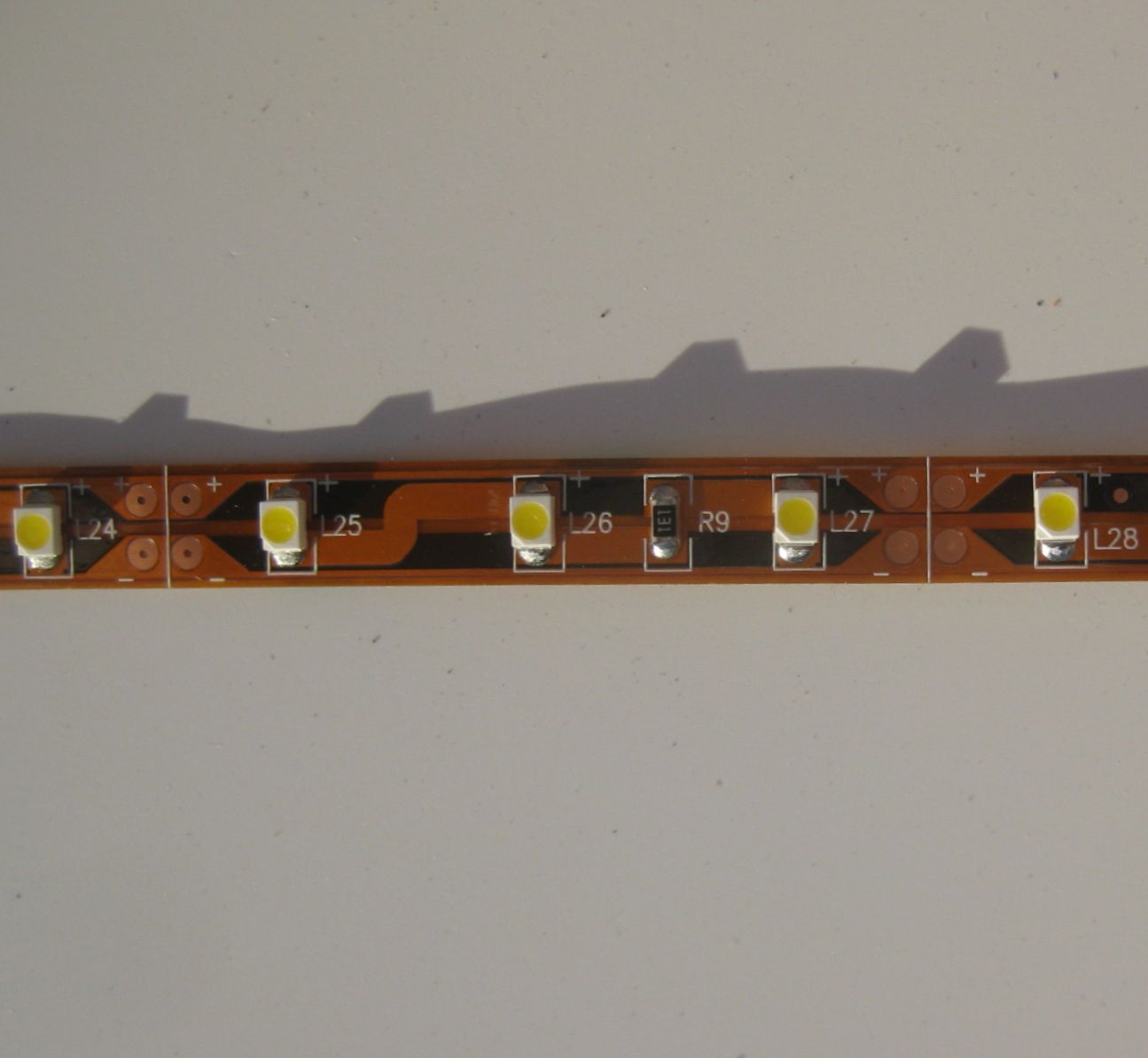 5m LED Stripe rot 60 LED/m 6W/m 12V indoor