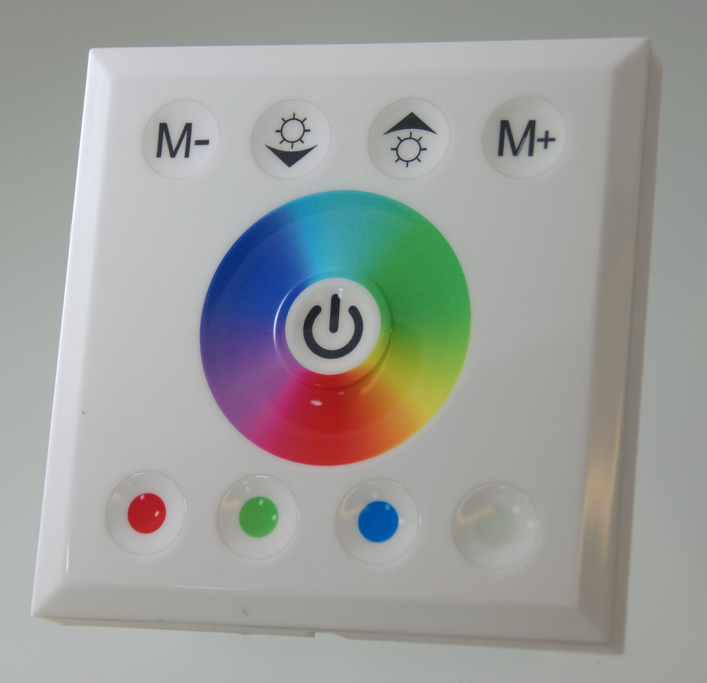 RGB Controller mit Taster Bedienung